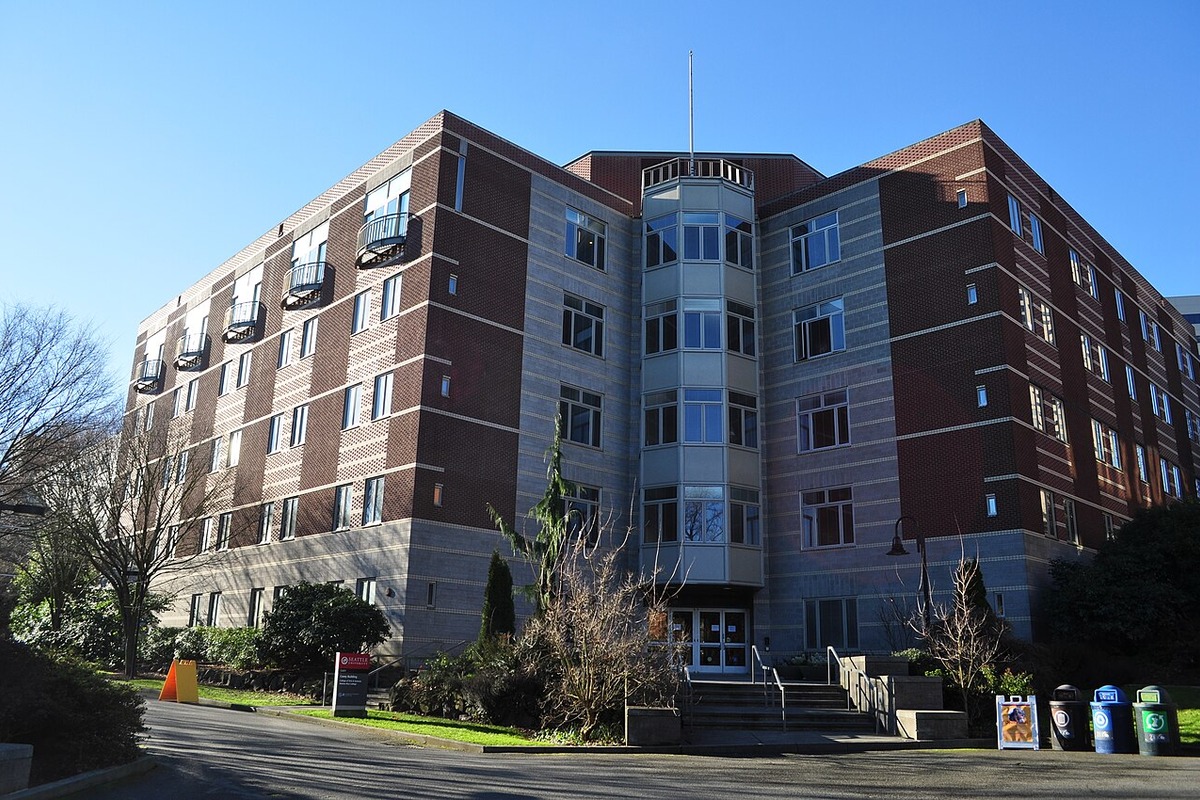 Olympia Moves To Slam Schoolhouse Doors On ICE Raids