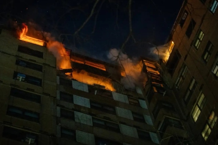One Dead, Several Injured in Four-Alarm Blaze at Bronx High-Rise Amid