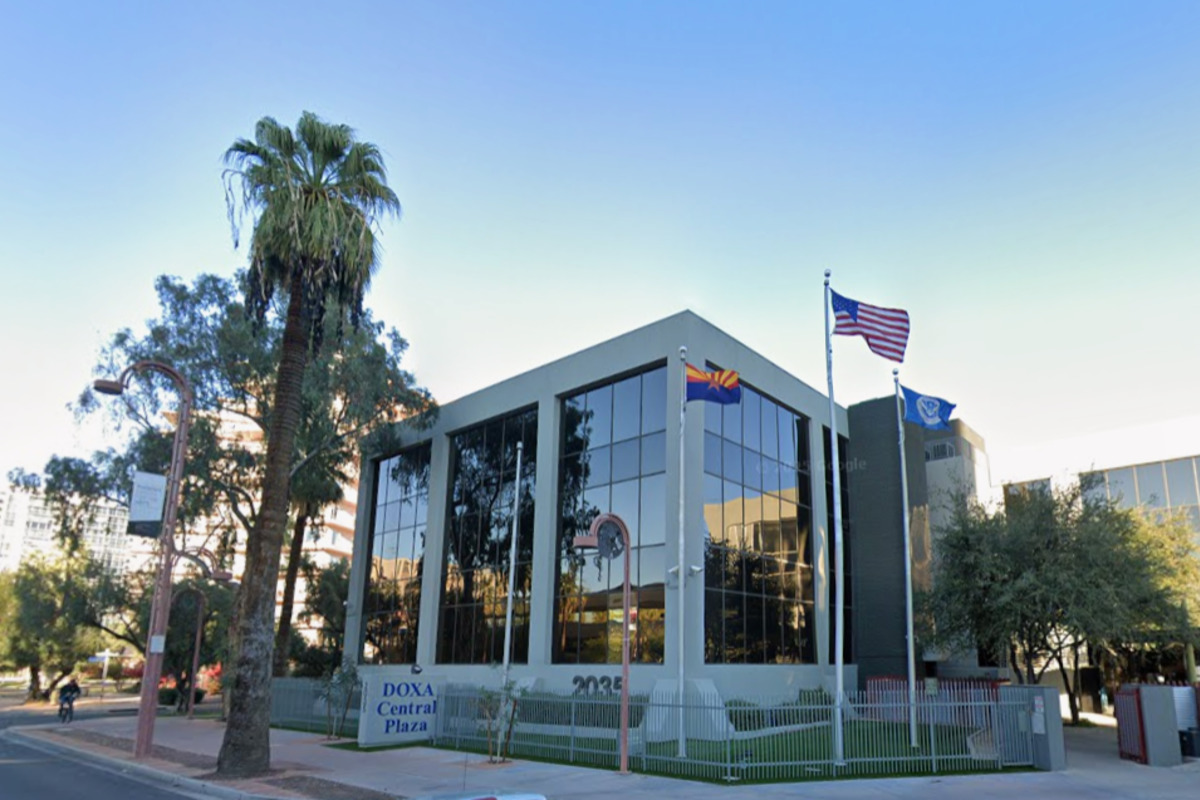 Phoenix Protests Call for ICE to Withdraw as Minneapolis Shooting