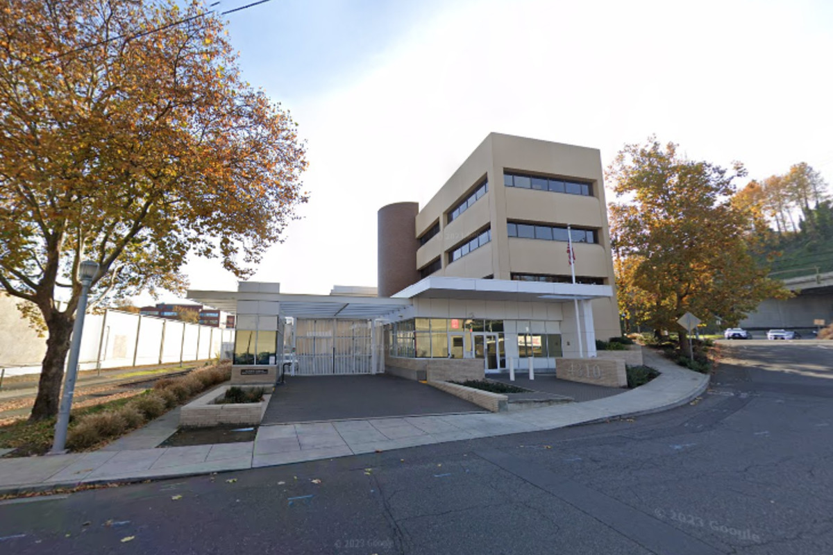 Portland Police Bureau Monitors Peaceful Protests Near ICE Building,