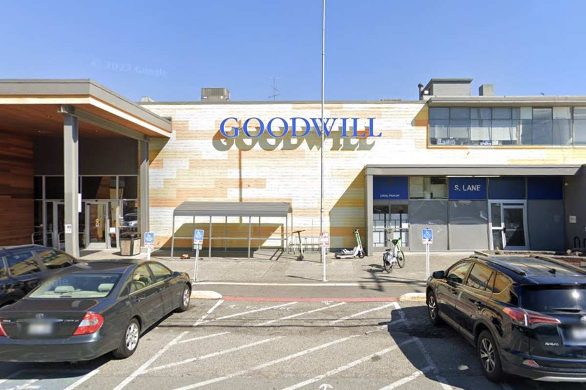 Seattle Bank Robber Captured After Leaving Incriminating Note in