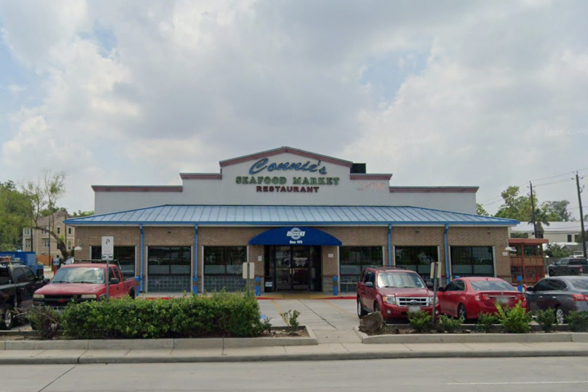 Security Guard Fatally Shot Outside Houston Seafood Restaurant as