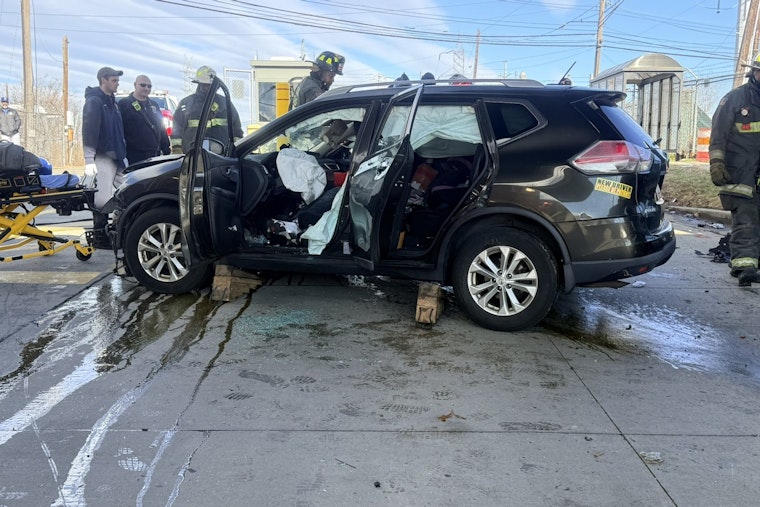 Serious Injuries Sustained in Single-Vehicle Collision on 34th and