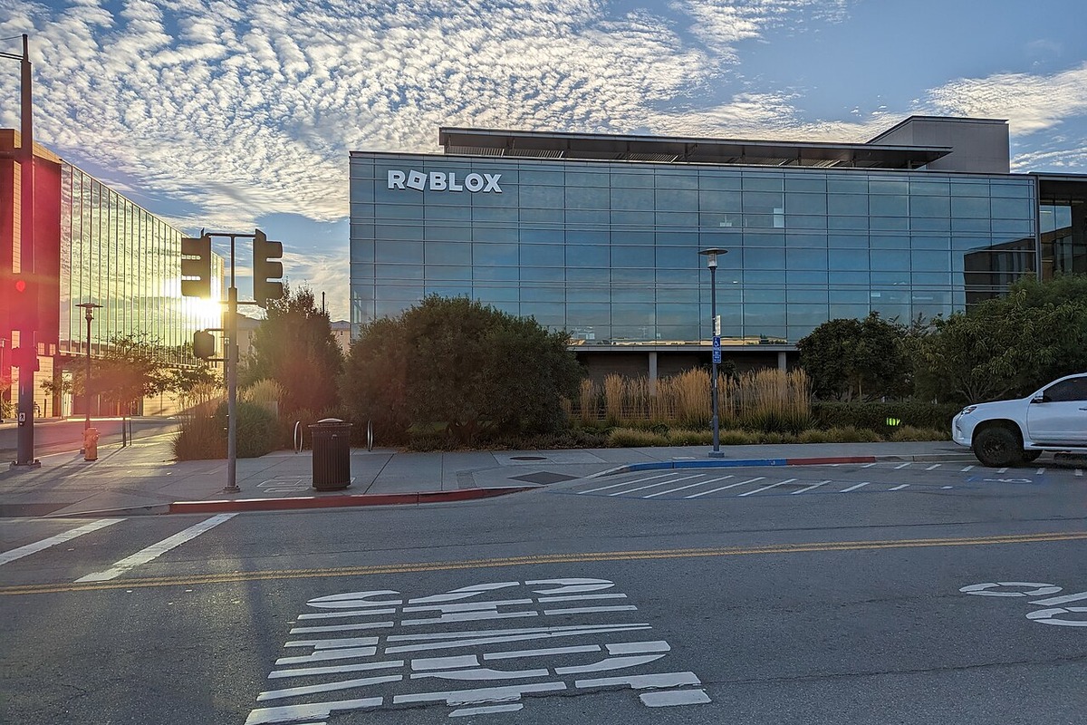 Snohomish Family Slams Roblox with Lawsuit Over Child's Alleged Sexual