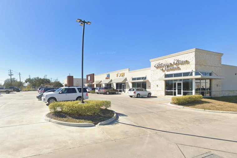 Spice Alert, Monk's Indian Fusion Hits Webster's FM 528 Strip Near
