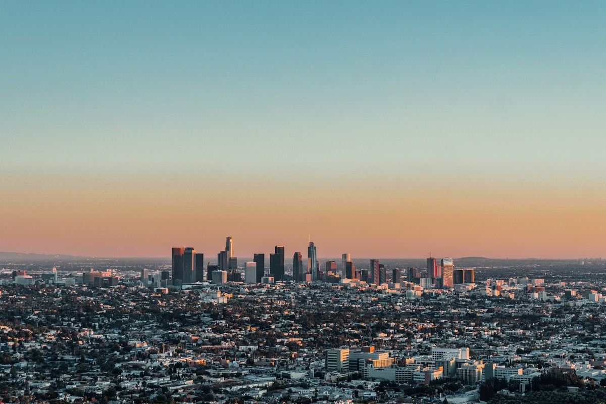 Sunny Week Ahead for Los Angeles with Potential Rain on the Horizon