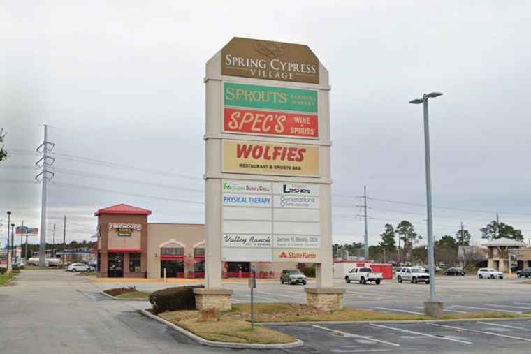 Tomball Strip Center Scores Paris Baguette In $750K Pastry Play