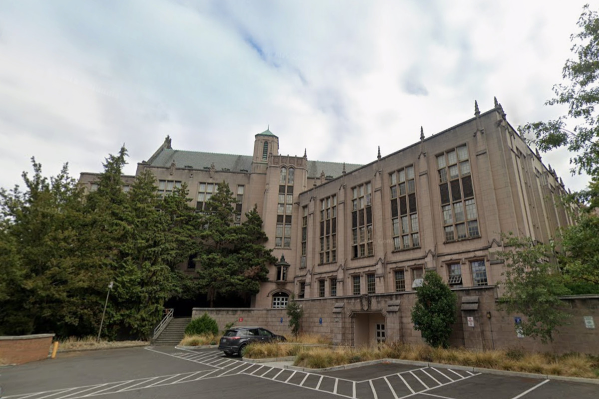 UW Students Swarm Gerberding Hall In Anti-ICE Campus Push