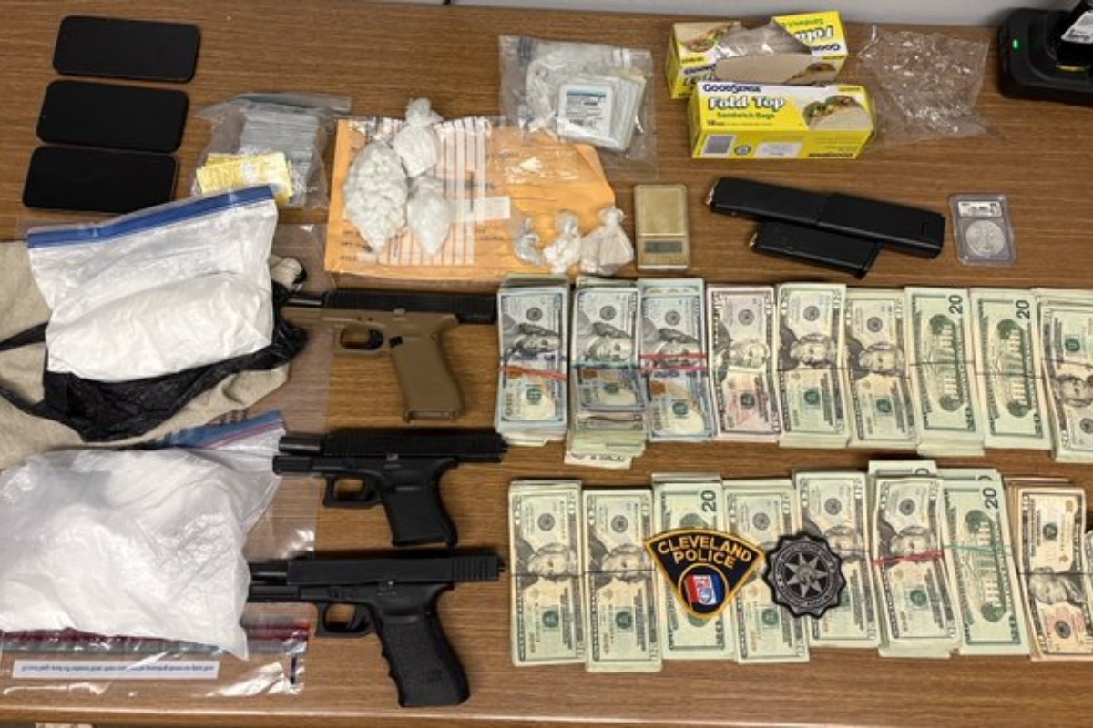 Cleveland Cops Nab Armed Duo In Cash-Stacked Drug Stop