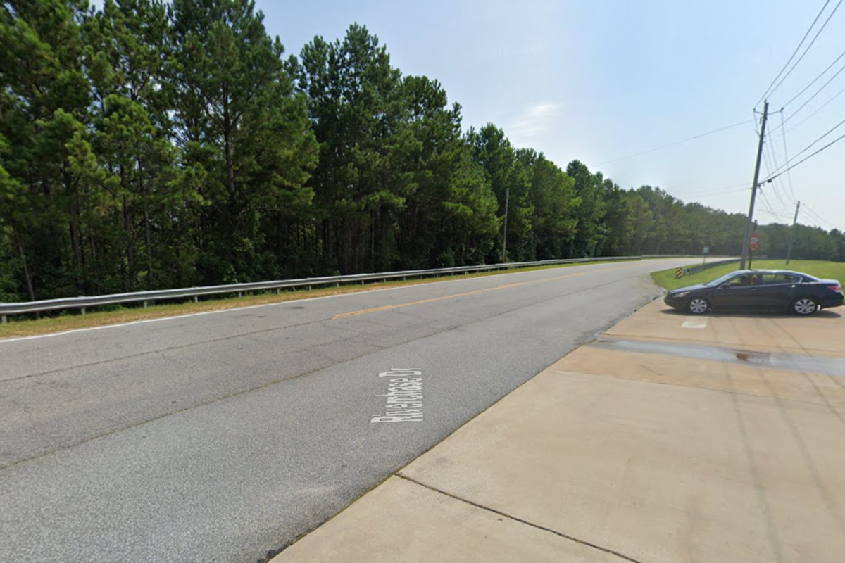 Dawn Head-On At Monroe Neighborhood Entrance Leaves One Dead, One