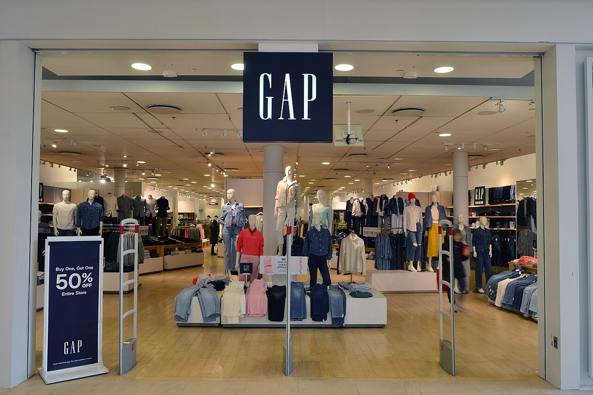 Gap Eyes Magnificent Mile Return With New Chicago Store