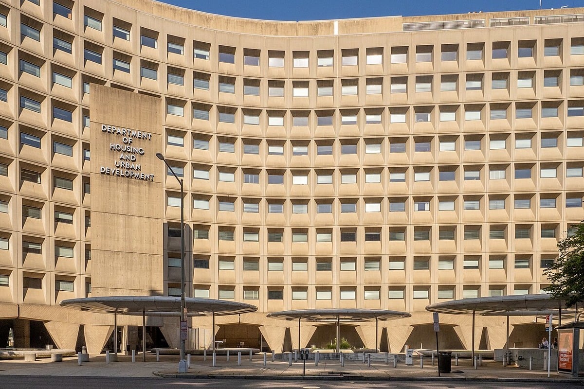 HUD Rule Threatens to Boot Mixed-Status Families From Public Housing