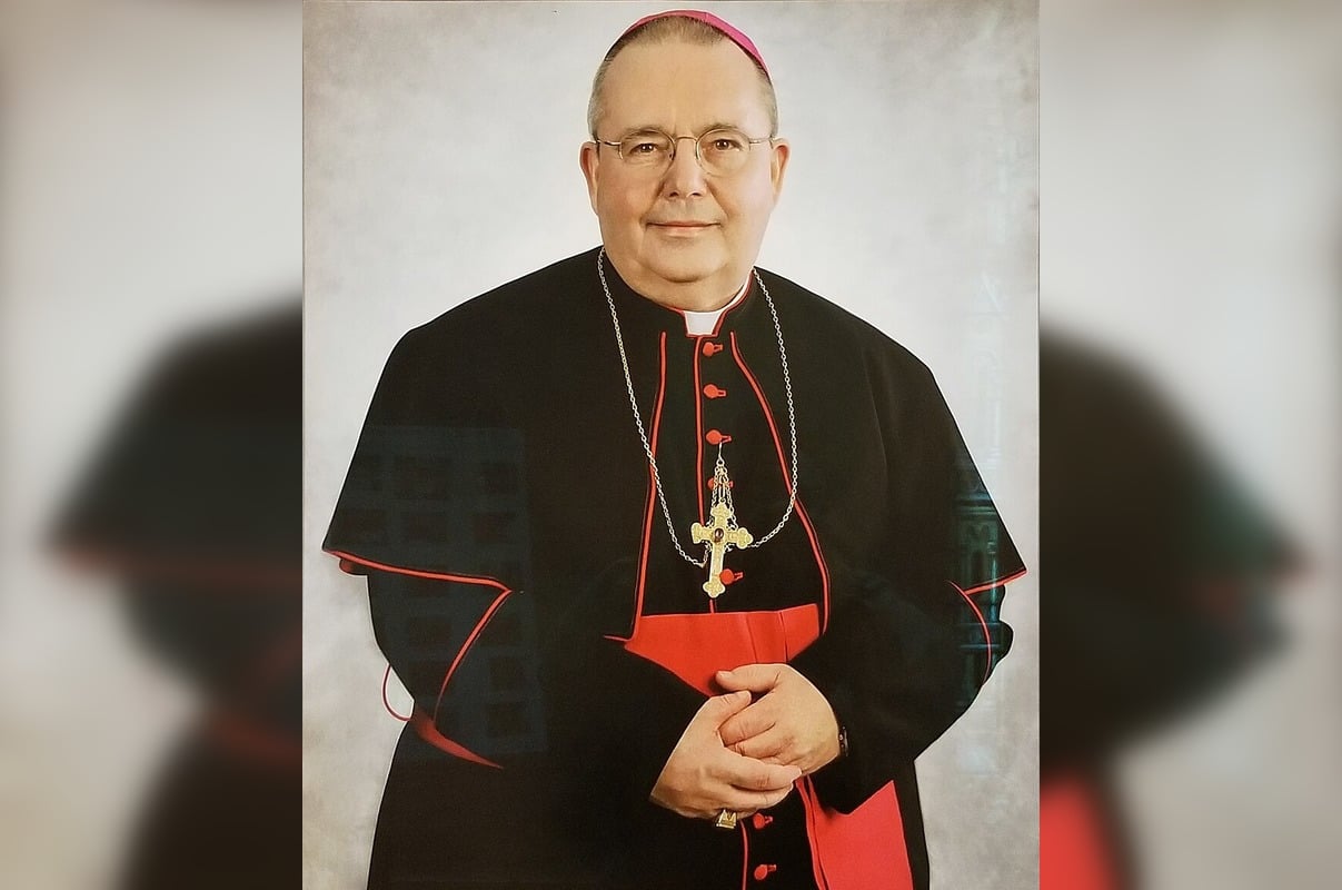 Memphis Bishop David Talley Hands Pope His Resignation, Clock Still