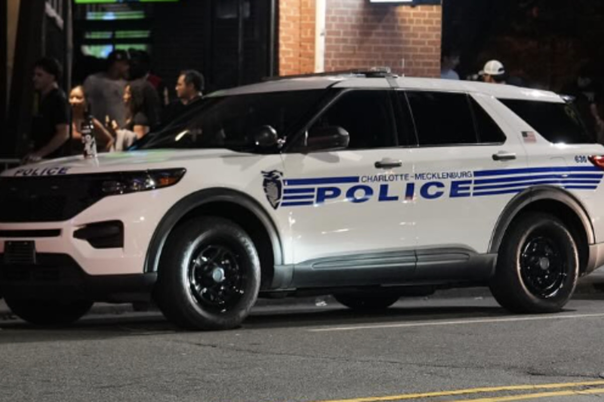 Charlotte Cops Investigate Homicide in North Tryon Division