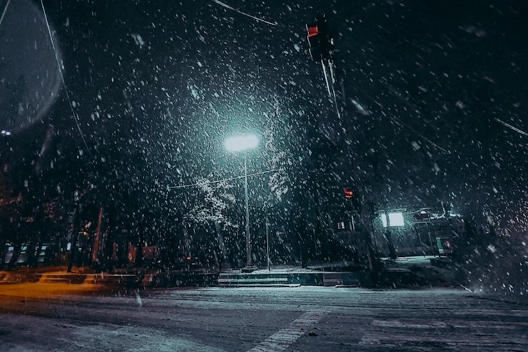 New York City Prepares for Snow Showers and Chilling Winds with a Mild
