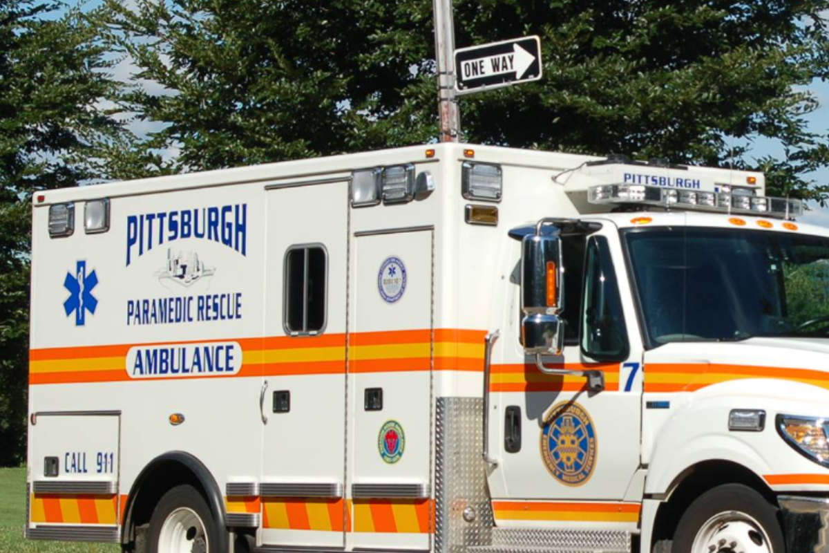 Pittsburgh Medic Benched After Alleged Glove-for-Pizza Swap at Local