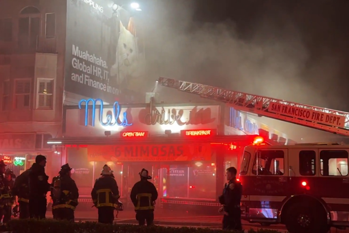 VIDEO: Smoky Kitchen Fire at Mel's Drive-In Brings Lombard to a