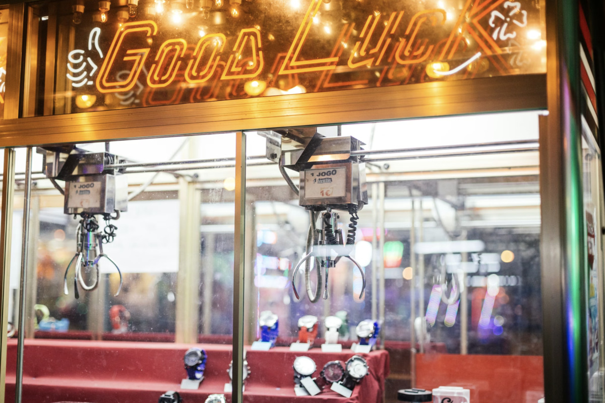 Webster Groves Toddler Found Inside Claw Machine at Vetta Sports