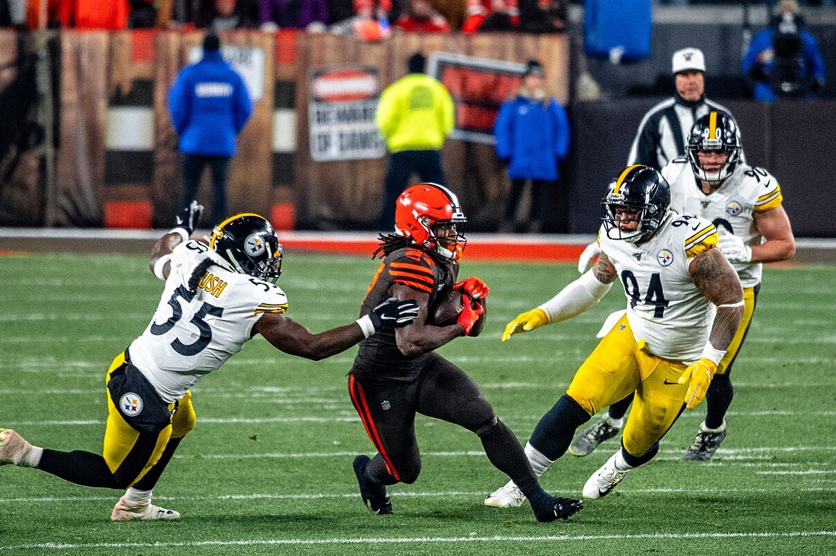 Bears Add Devin Bush On Three-Year $30M Deal
