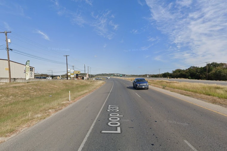 Big Rig Spill Shuts I-35 Access Near New Braunfels Loop 337