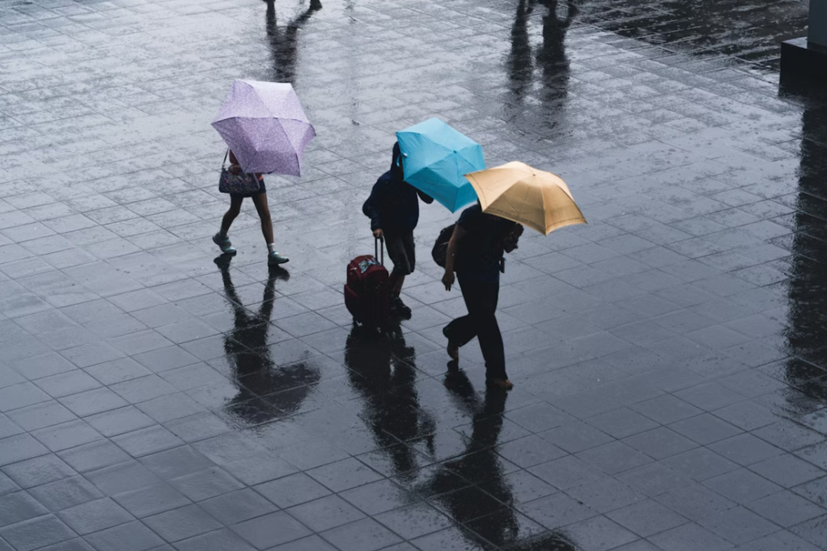 Boston High Wind Watch And Heavy Rain Monday