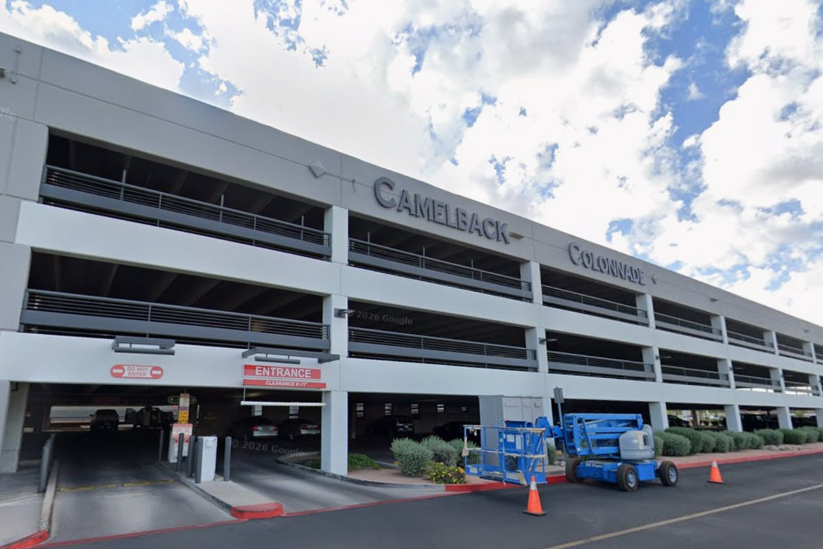 Developers Eye Apartments At Camelback Colonnade In Phoenix