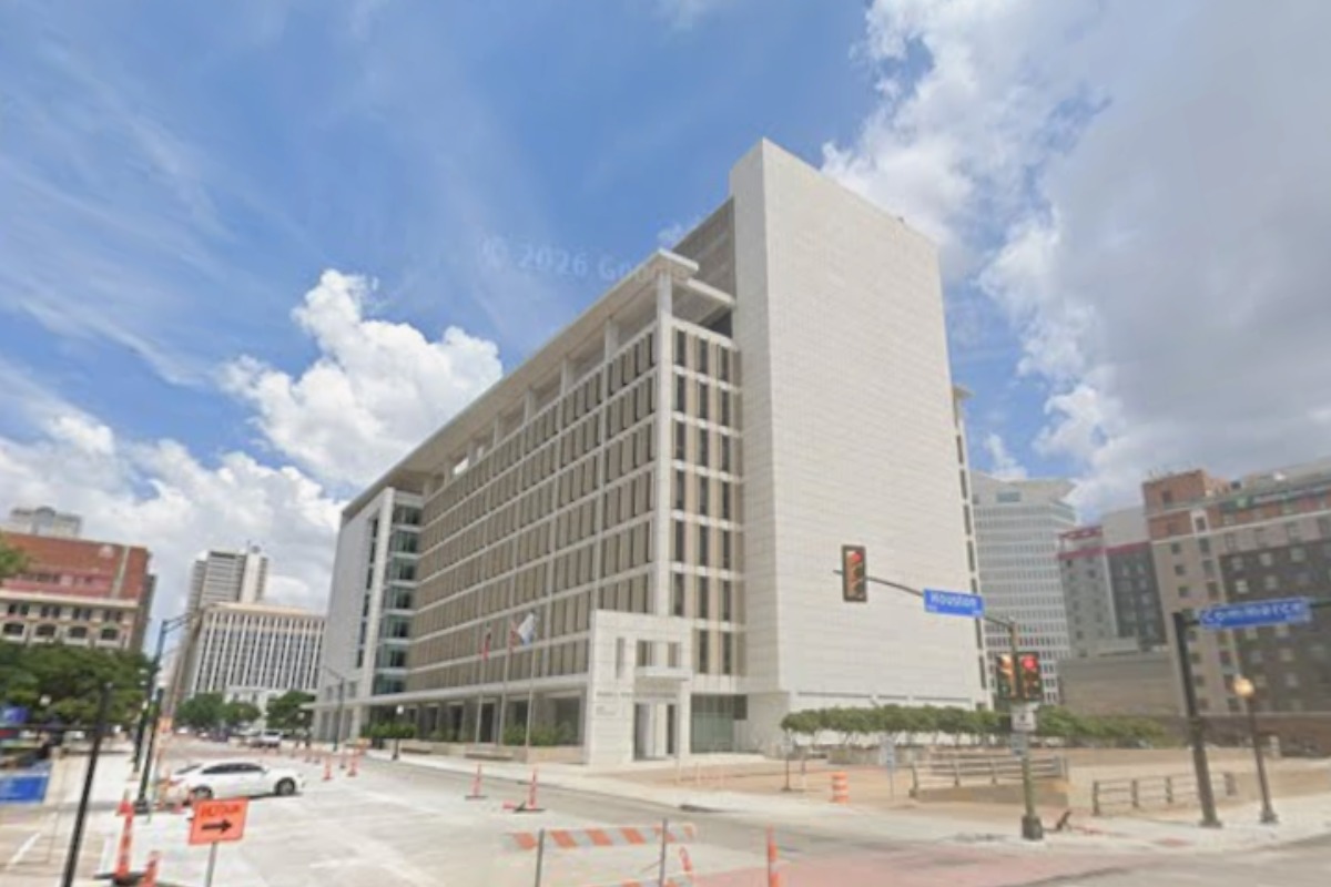 Fired Dallas Court Reporter Says Retired Judge’s Conduct Left Her