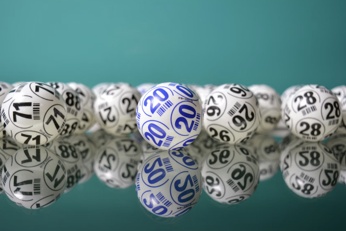 Noble Couple Finds $1M Powerball Ticket On Kitchen Table