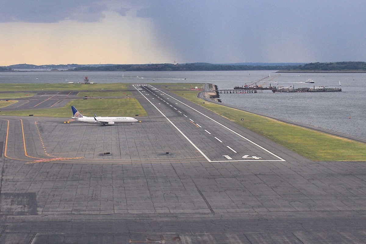 Logan Near‑Miss, Flight Aborts Takeoff As Another Crosses Runway