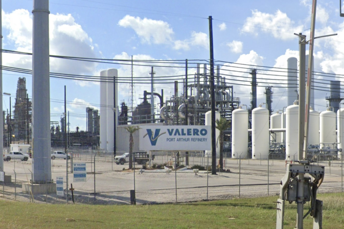 Valero Refinery Explosion in Port Arthur: No Injuries Reported