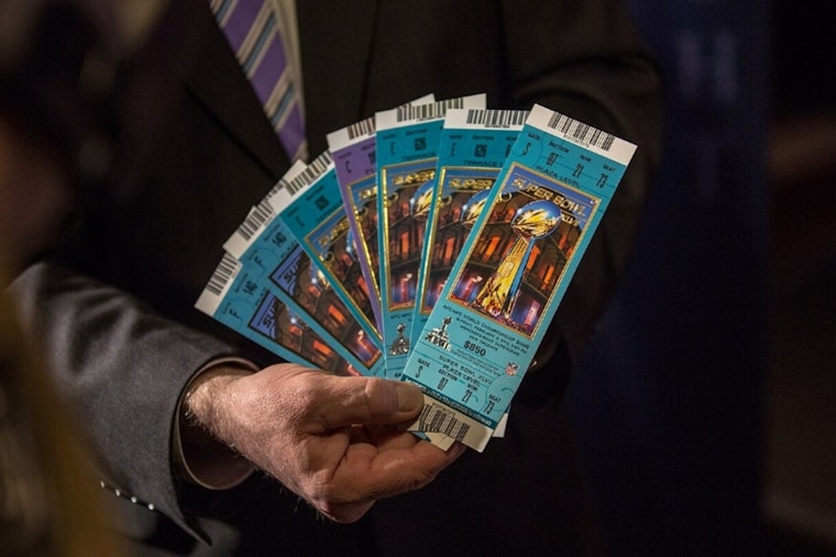 Scam Sharks Circle Atlanta Fans With Fake Seats And ‘Sure Thing’ Bets