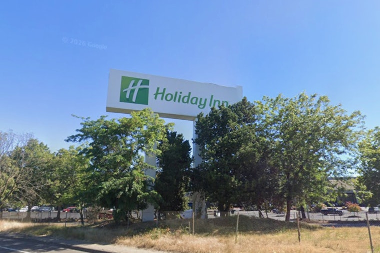 Holiday Inn Fire on Hayden Island Portland