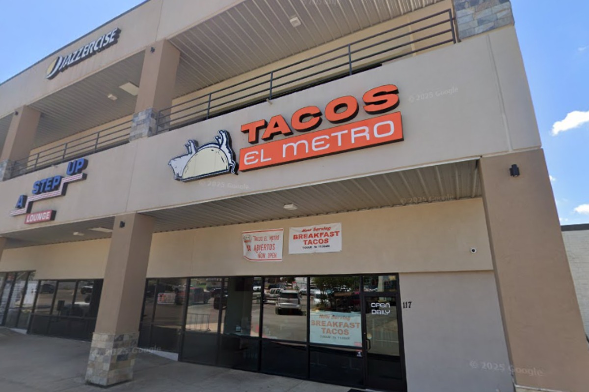 Strip-Mall Stunner: Mexico City Taco Shrine Heats Up North Dallas