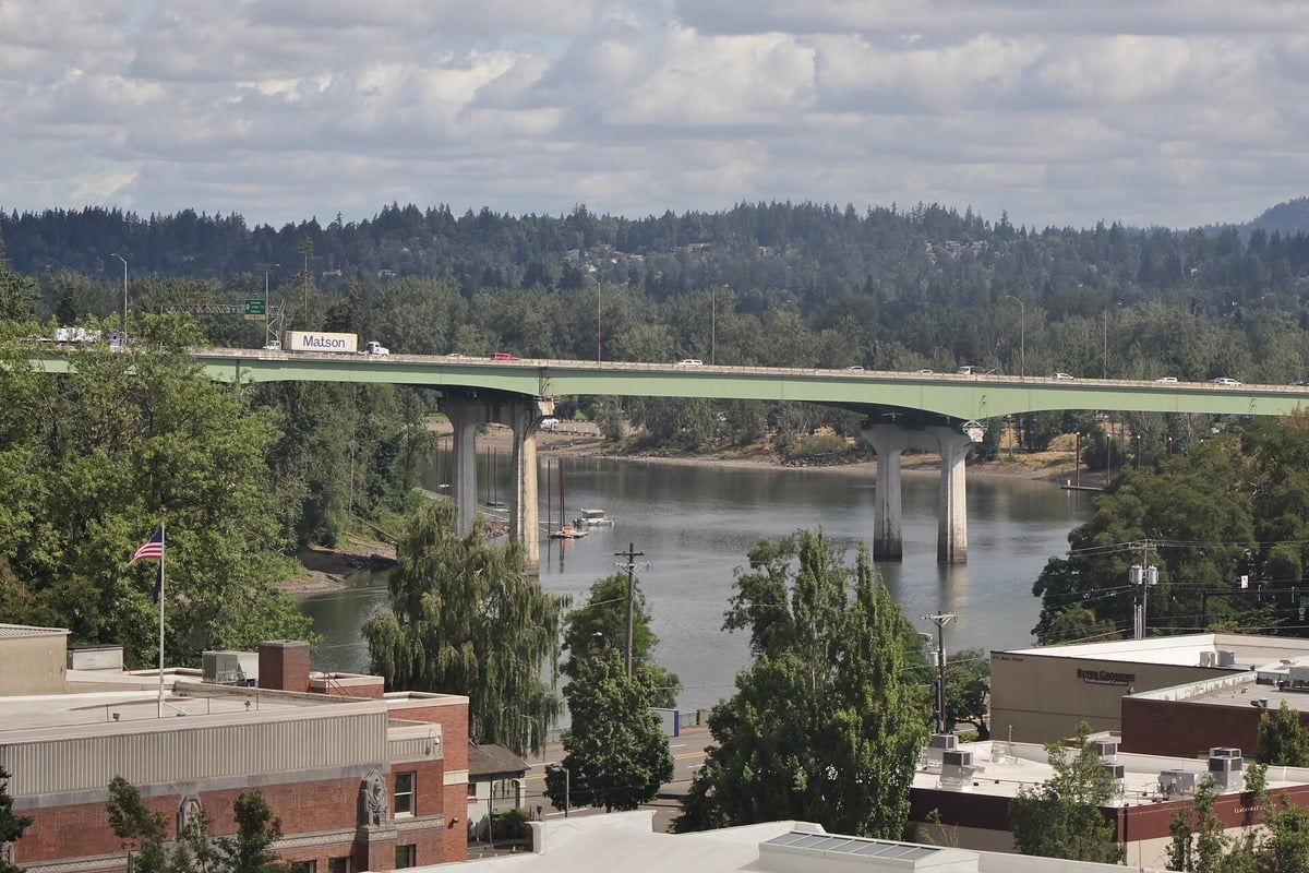 Bridge Blues: Abernethy Fix Drags Into 2030 as Oregon City Waits It