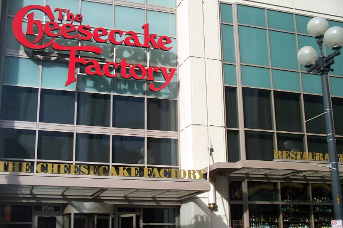Cheesecake Factory Eyes West County Center In Des Peres