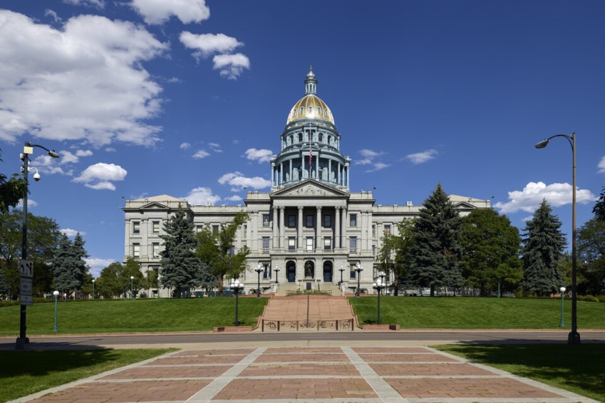 Denver Puts Thirsty Lawns On Notice, Calls Neighbors To Turf Talk