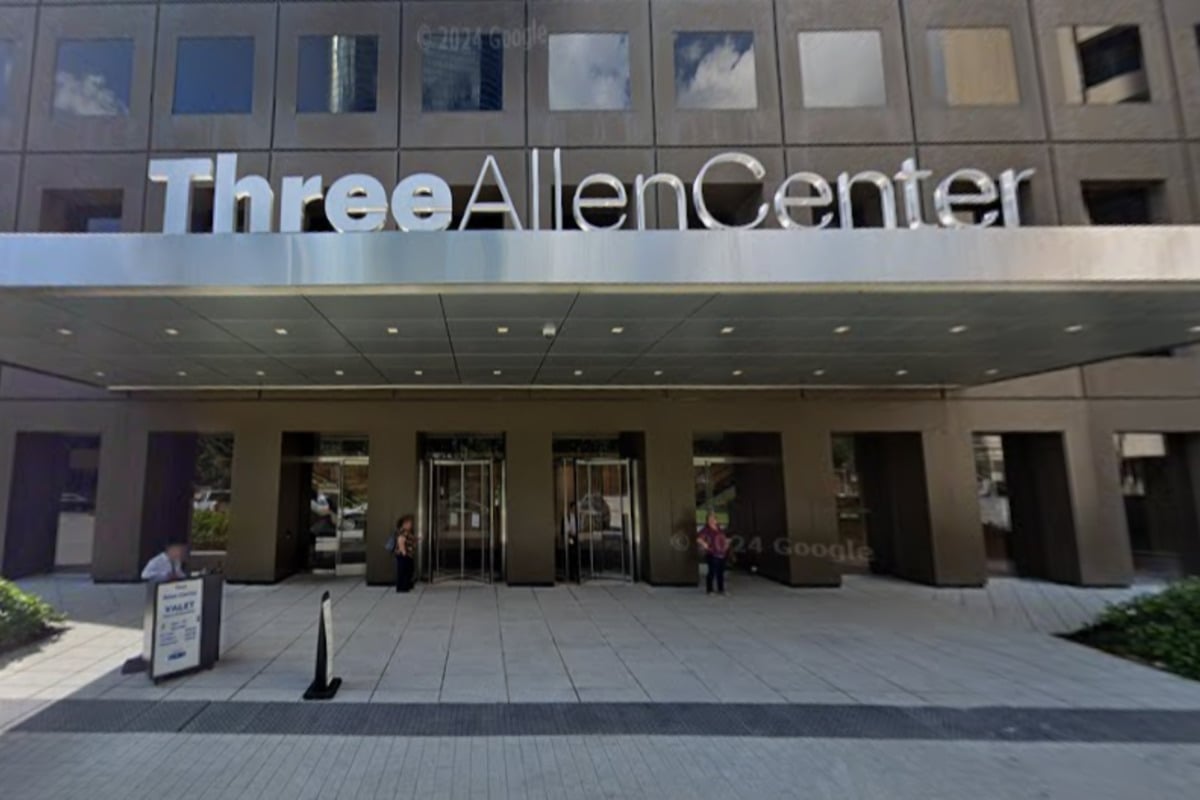 Downtown Houston’s Allen Center Towers Land In Special‑Servicing