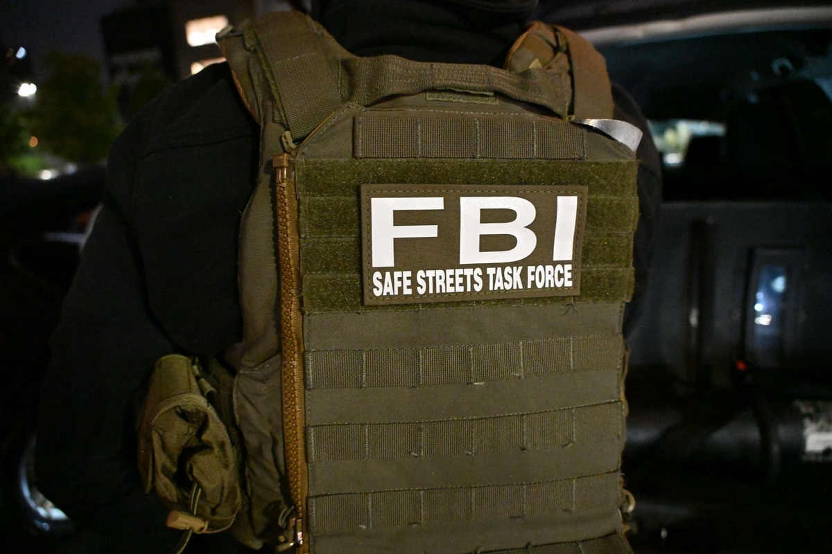 FBI, SWAT Execute Raids Across Clinton Park, Houston