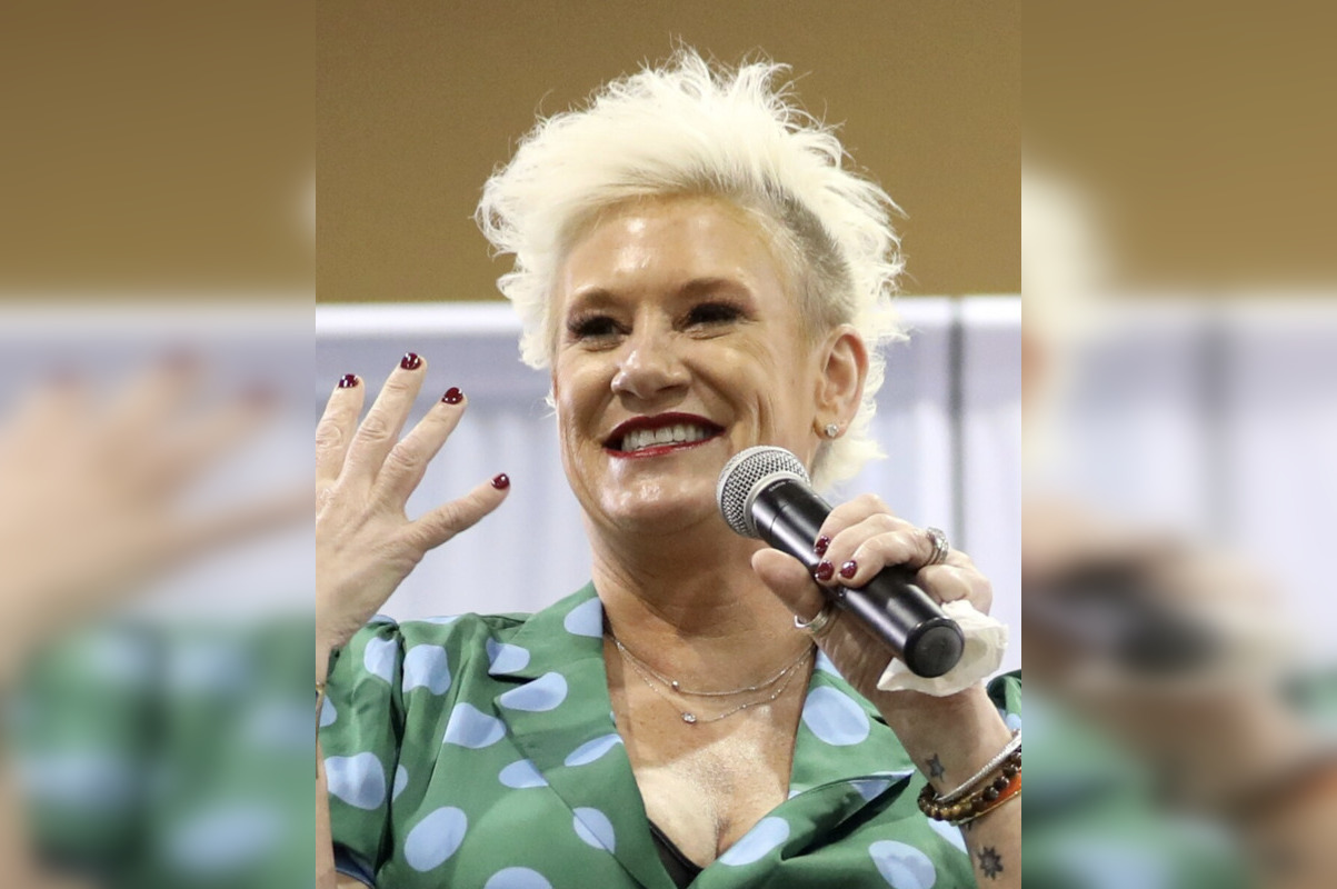 Anne Burrell death scene photos show pills in Brooklyn