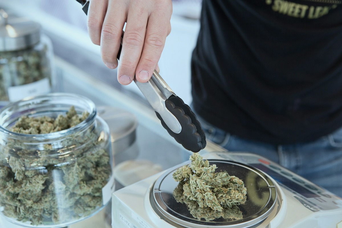 Measure CB Explained: Tax on Unlicensed Cannabis in L.A.