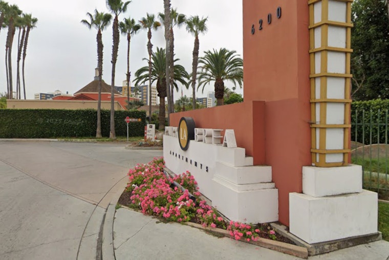 Park La Brea Tenants Say Luxury Complex Is Unsafe