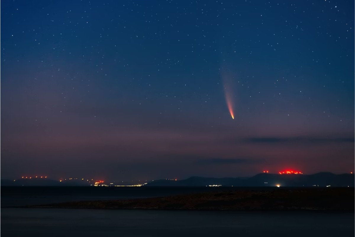 Pre-Dawn Green Fireball Rips Across Northern Utah Sky