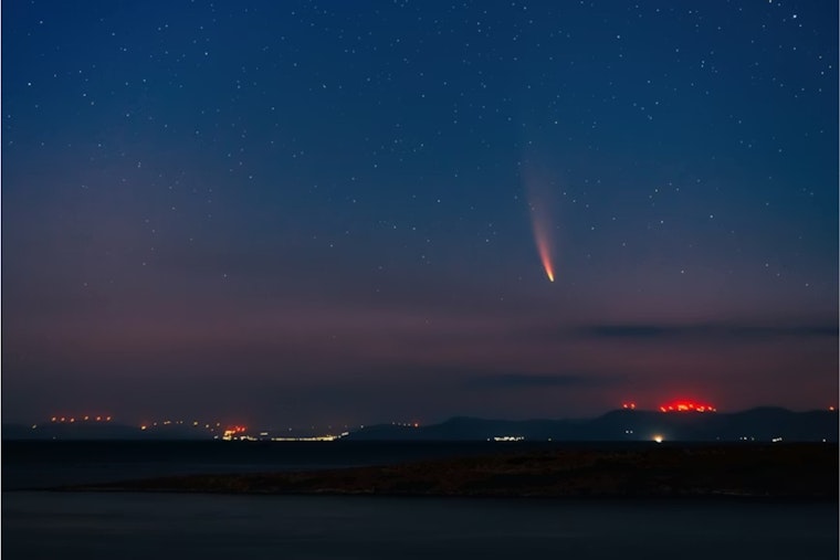 Pre-Dawn Green Fireball Rips Across Northern Utah Sky