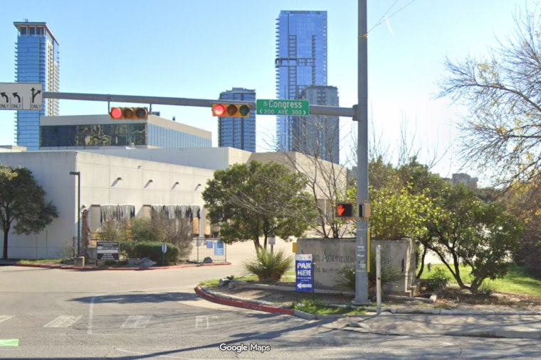 Austin Trail Regulars Fume Over Waymo's Noisy Lakefront Chargers