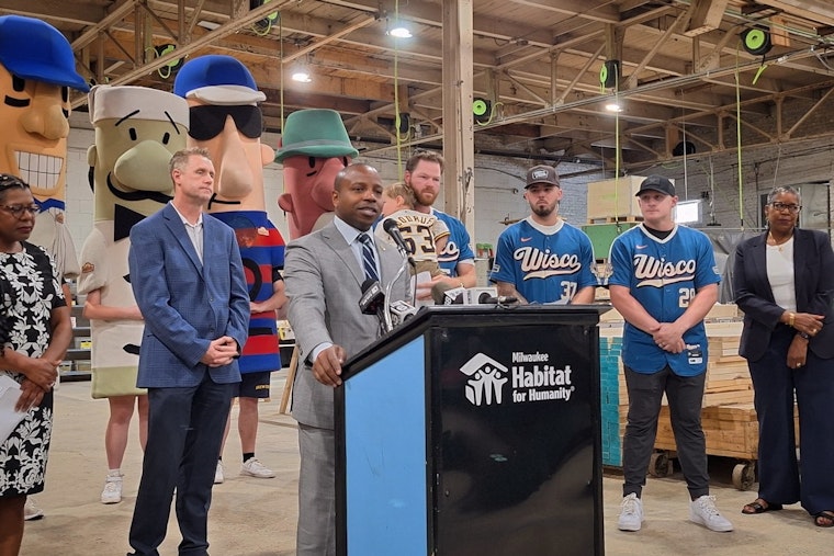 Brewers Team Up With Habitat to Build 40 Homes in Milwaukee