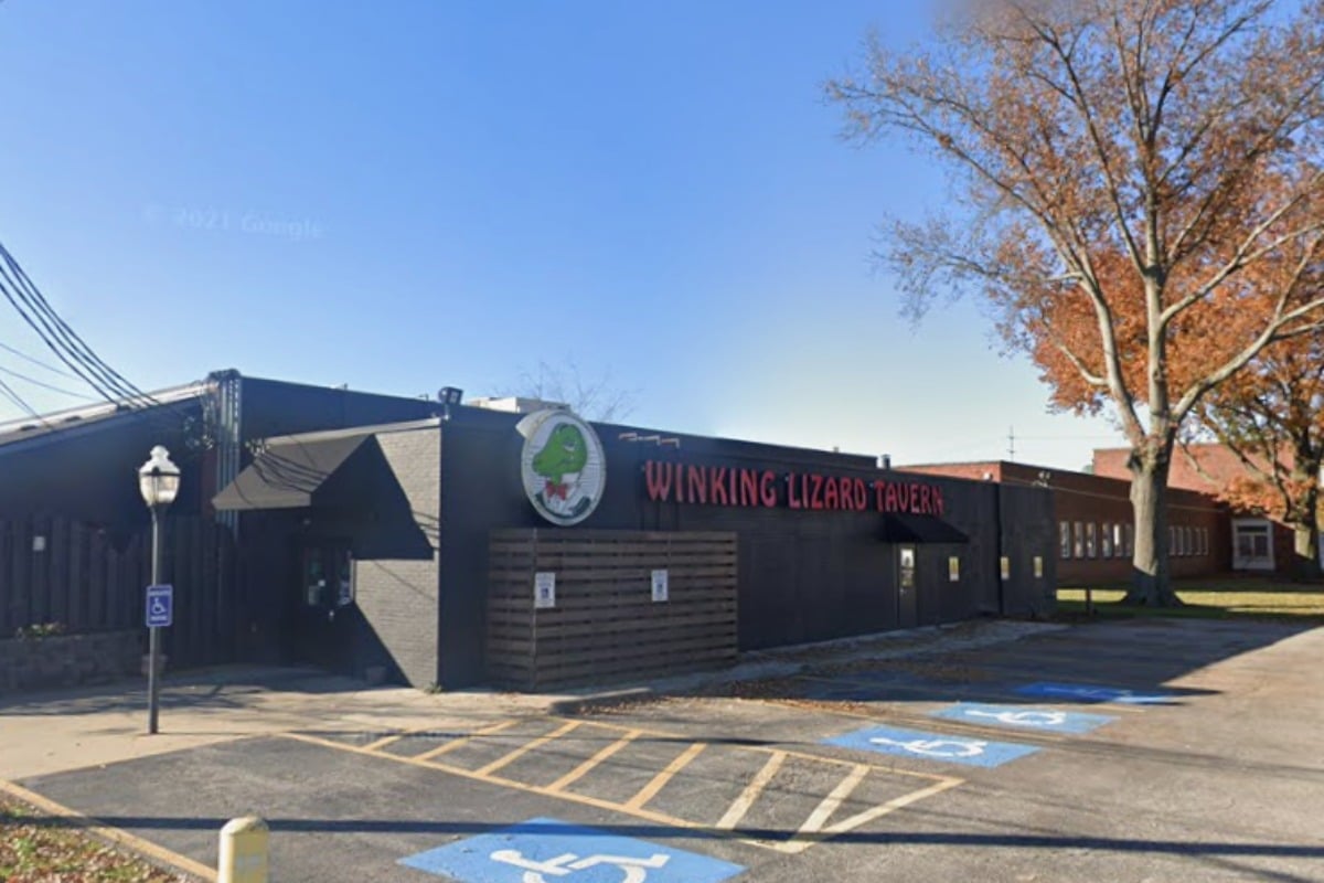 Cleveland’s Winking Lizard Stomps Big Chains To Snag Best Sports Bar