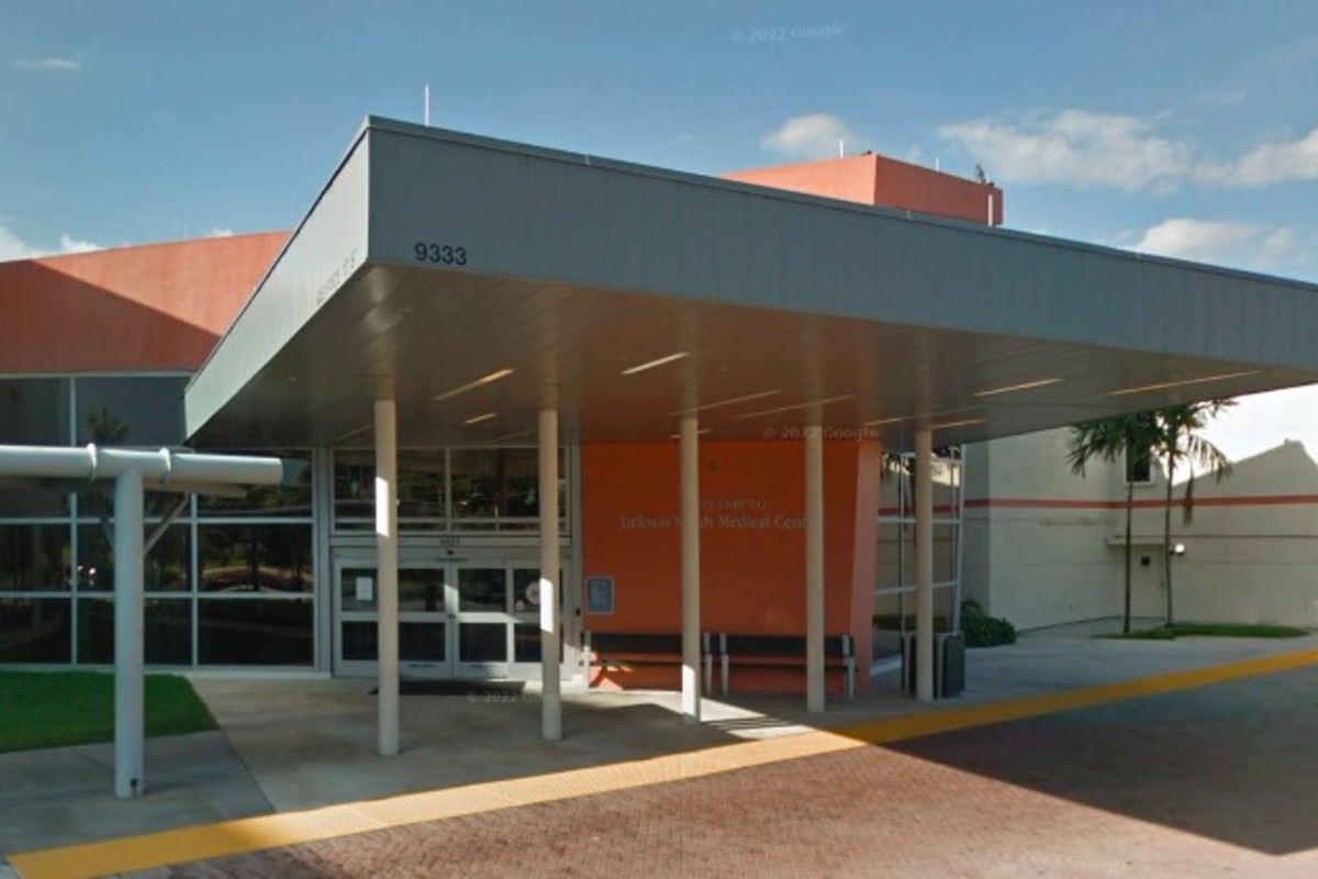 Cutler Bay Highway Clash Leaves Couple Critical as Gunman Vanishes