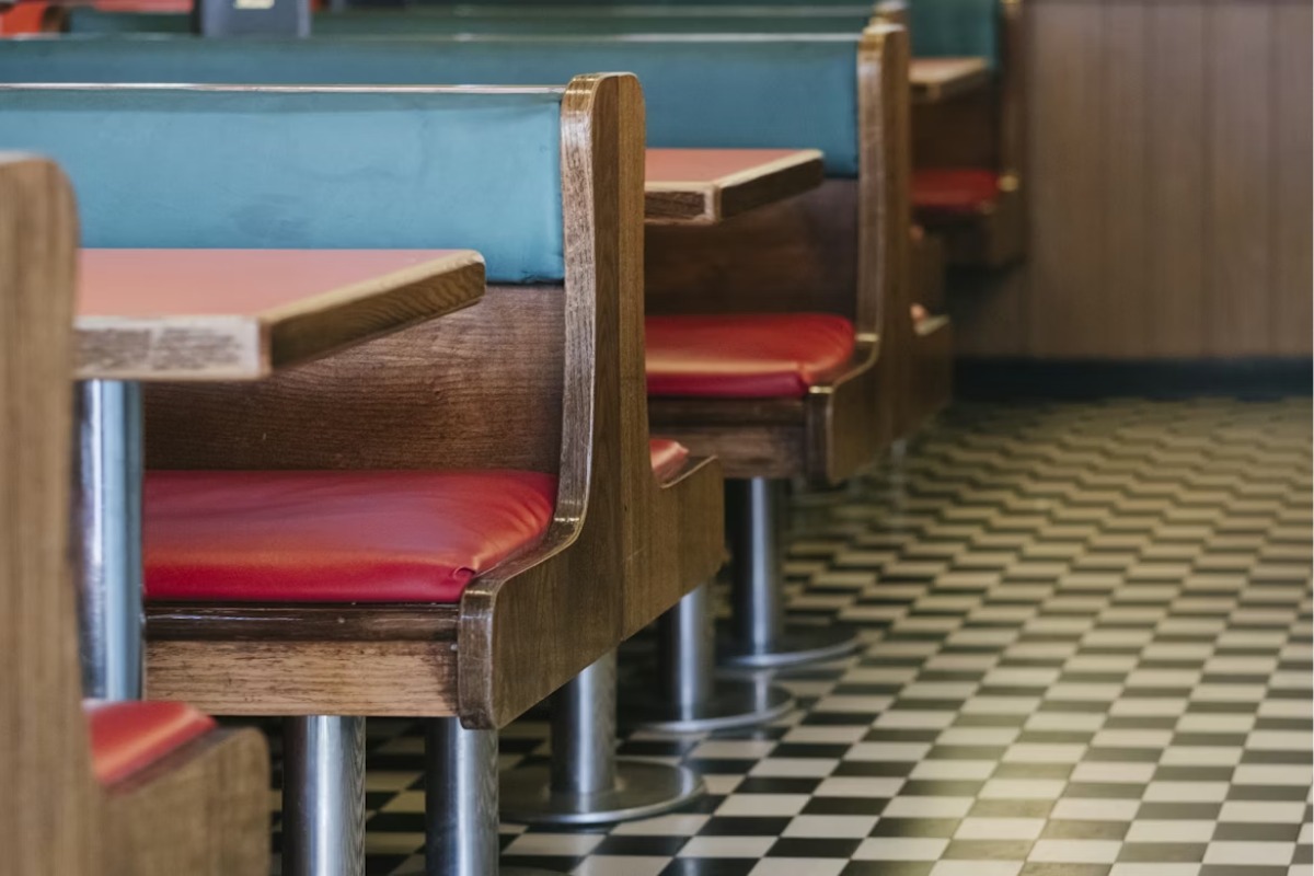 Dallas Diners Shell Out More As Restaurant Profits Vanish