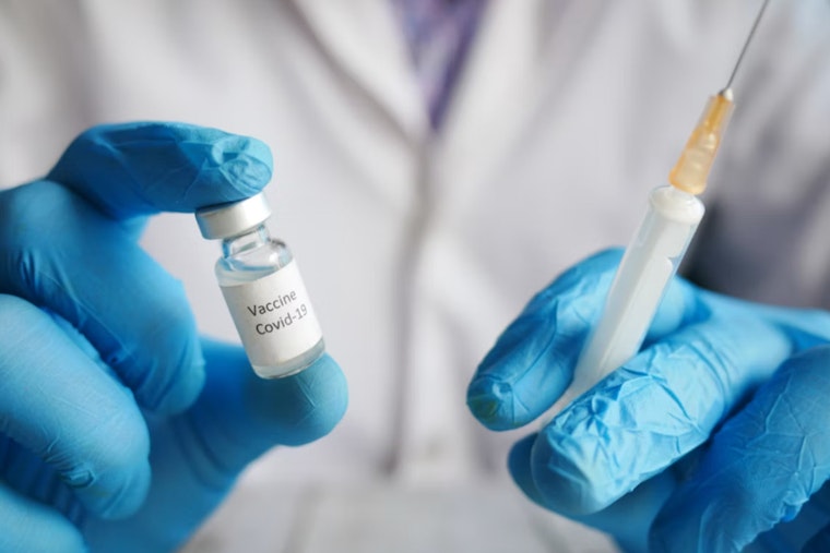 FDA Panel Weighs XFG Update For 2026 COVID Booster
