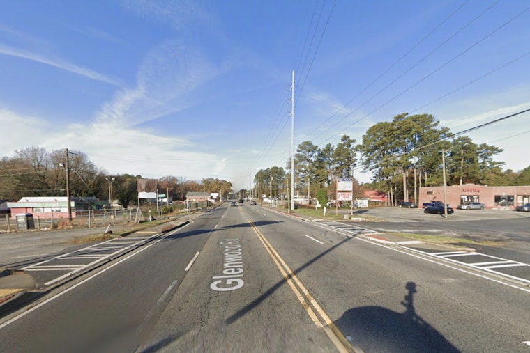 Decatur Glenwood Road Crash Leaves One Dead
